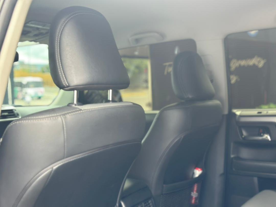 TOYOTA 4RUNNER SR5 2024 GRIS - Usaditos Cars